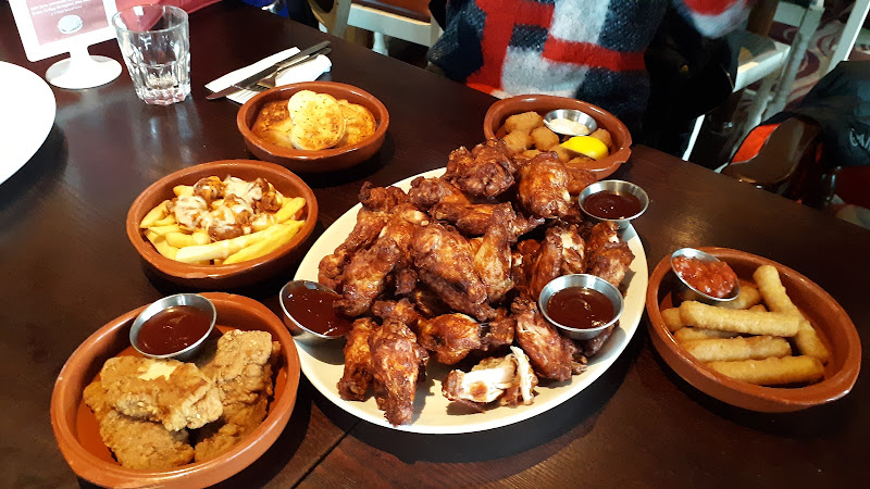 Varsity - Cafe Restaurant Bar