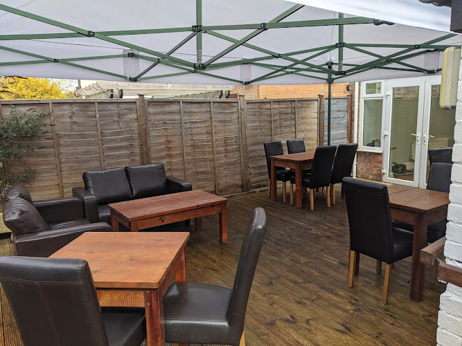 The Willow Tree Tea Room - Cafe Restaurant Bar