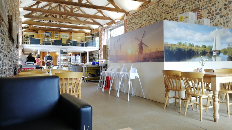 Flint Barn Cafe - Cafe Restaurant Bar
