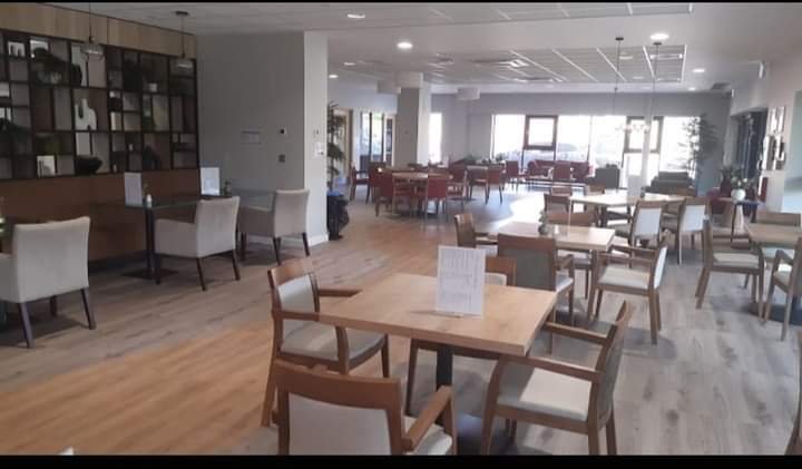 Mill Around Cafe - Cafe Restaurant Bar