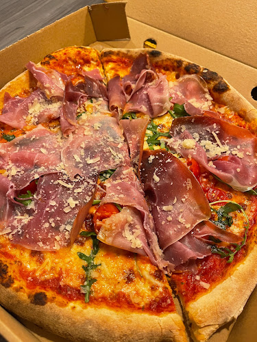 Sergio and Robi's Italian Pizza - Cafe Restaurant Bar