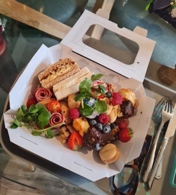 The Middle Coffee House Ltd - Cafe Restaurant Bar